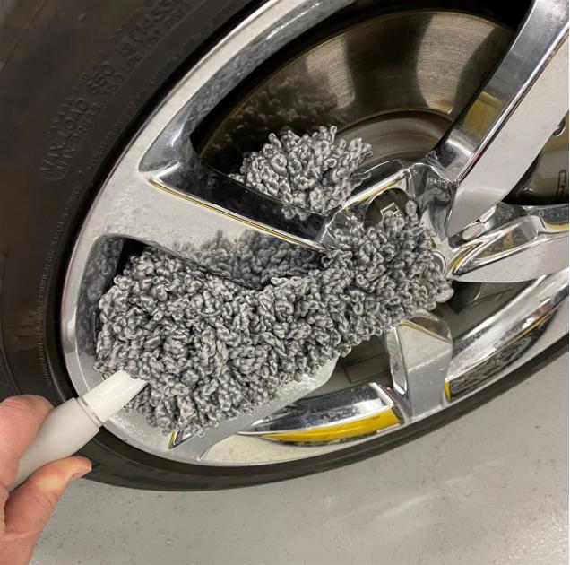 Wheel Duster - California Micro Fiber | Corvette Depot